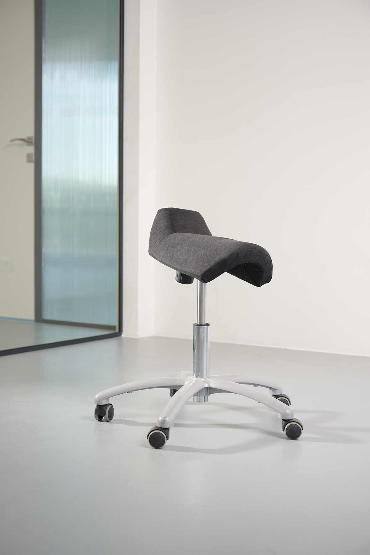 Medical chair - Showcase FMK UTB : Showcase FMK UTB