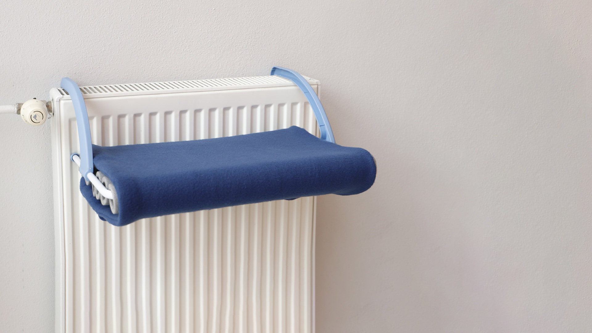 HANGING CAT BED - Showcase FMK UTB : Showcase FMK UTB